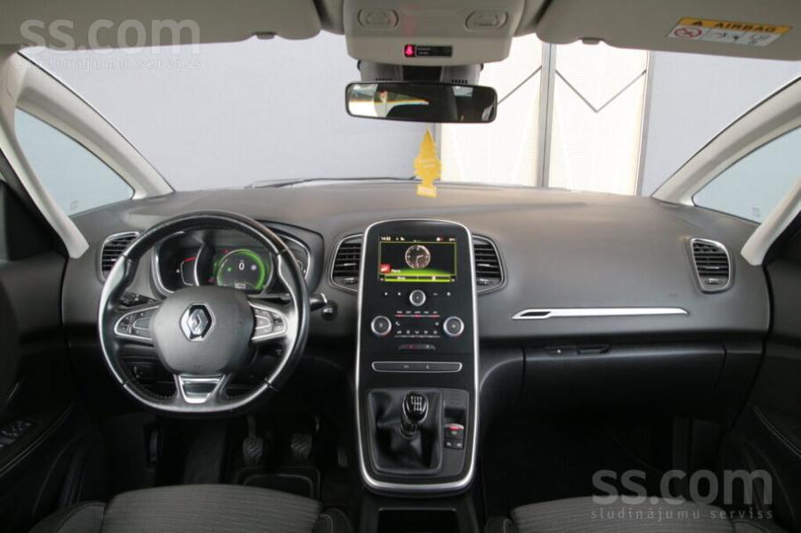 White Renault Scenic 2017 in Riga, with an engine capacity of 1.60 L and mileage of 166 thousand km for 6900 €, photo 11 on AUTOMOTO.COM.LV