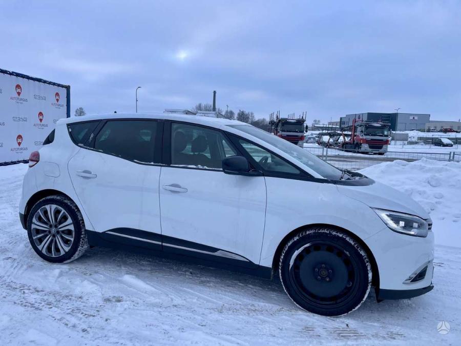 White Renault Scenic 2021 in Taurage, with an engine capacity of 0.00 L and mileage of 258 thousand km for 6800 €, photo 3 on AUTOMOTO.COM.LV