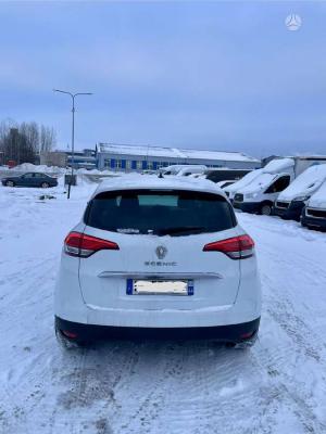 White Renault Scenic 2021 in Taurage, with an engine capacity of 1.70 L and mileage of 258 thousand km for 6800 €, photo 4 on AUTOMOTO.COM.LV