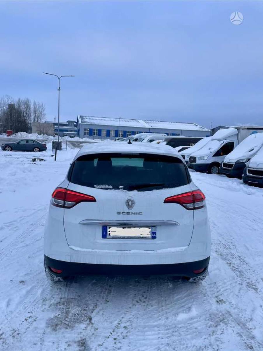 White Renault Scenic 2021 in Taurage, with an engine capacity of 1.70 L and mileage of 258 thousand km for 6800 €, photo 4 on AUTOMOTO.COM.LV