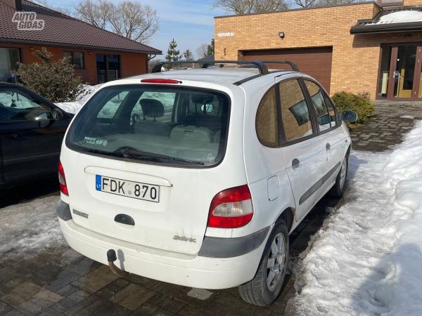 White Renault Scenic 1996 in Kaunas, with an engine capacity of 1.80 L and mileage of 314 thousand km for 500 €, photo 5 on AUTOMOTO.COM.LV