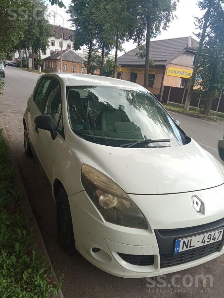 Balts Renault Scenic 2010 Daugavpils, ar dzinēja tilpumu 1.50 L un nobraukumu 487 tūkst. km par 1300 €, foto 2 vietnē AUTOMOTO.COM.LV