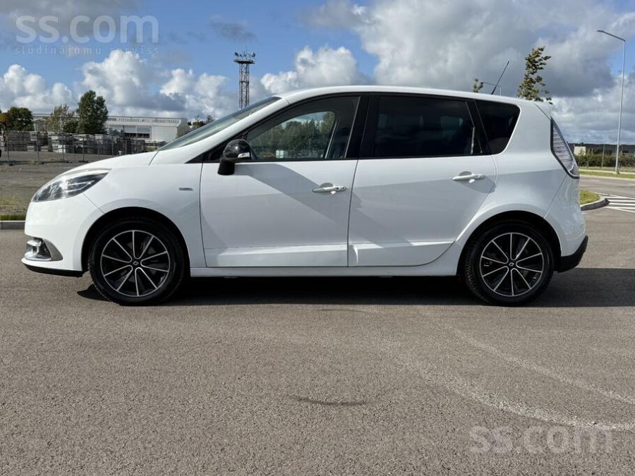 Balts Renault Scenic 2012 Liepāja, ar dzinēja tilpumu 2.00 L un nobraukumu 144 tūkst. km par 6400 €, foto 7 vietnē AUTOMOTO.COM.LV
