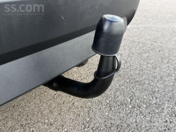 Balts Renault Scenic 2012 Liepāja, ar dzinēja tilpumu 2.00 L un nobraukumu 144 tūkst. km par 6400 €, foto 11 vietnē AUTOMOTO.COM.LV