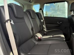 Balts Renault Scenic 2012 Liepāja, ar dzinēja tilpumu 2.00 L un nobraukumu 144 tūkst. km par 6400 €, foto 15 vietnē AUTOMOTO.COM.LV