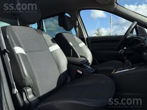 Balts Renault Scenic 2012 Liepāja, ar dzinēja tilpumu 2.00 L un nobraukumu 144 tūkst. km par 6400 €, foto 16 vietnē AUTOMOTO.COM.LV