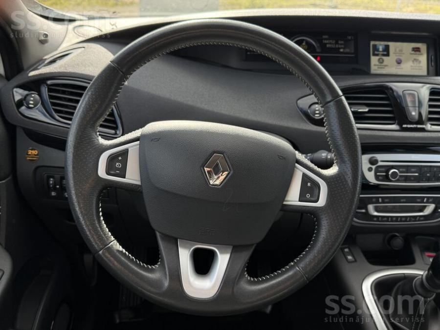 Balts Renault Scenic 2012 Liepāja, ar dzinēja tilpumu 2.00 L un nobraukumu 144 tūkst. km par 6400 €, foto 21 vietnē AUTOMOTO.COM.LV