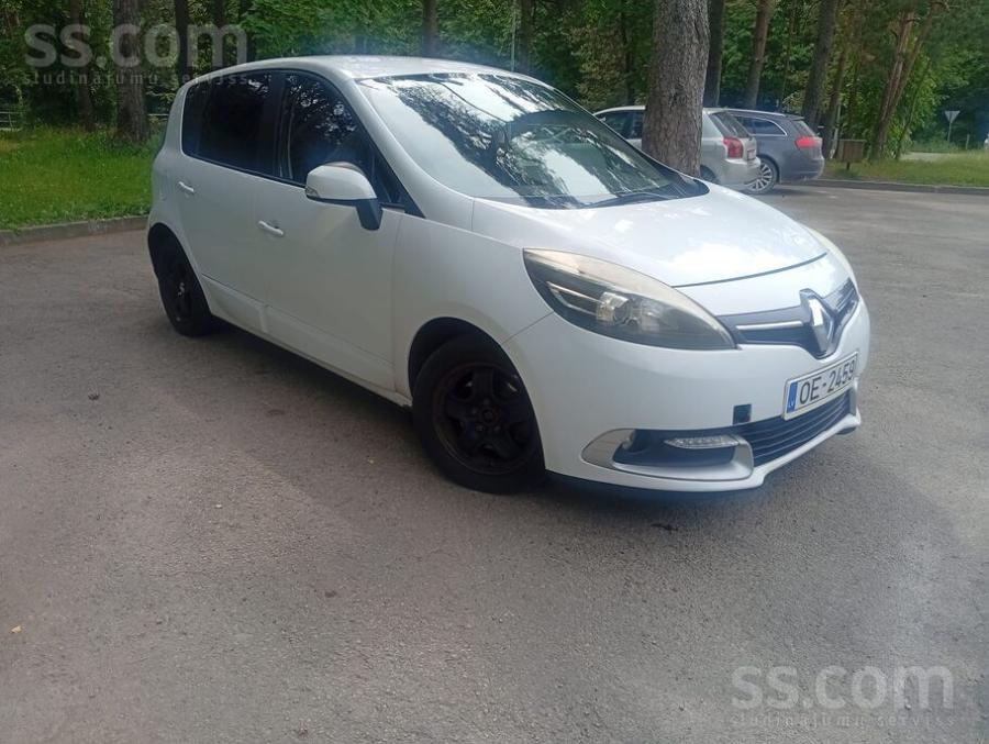 White Renault Scenic 2014 in Riga, with an engine capacity of 1.50 L and mileage of 364 thousand km for 3000 €, photo 4 on AUTOMOTO.COM.LV