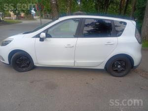 White Renault Scenic 2014 in Riga, with an engine capacity of 1.50 L and mileage of 364 thousand km for 3000 €, photo 8 on AUTOMOTO.COM.LV