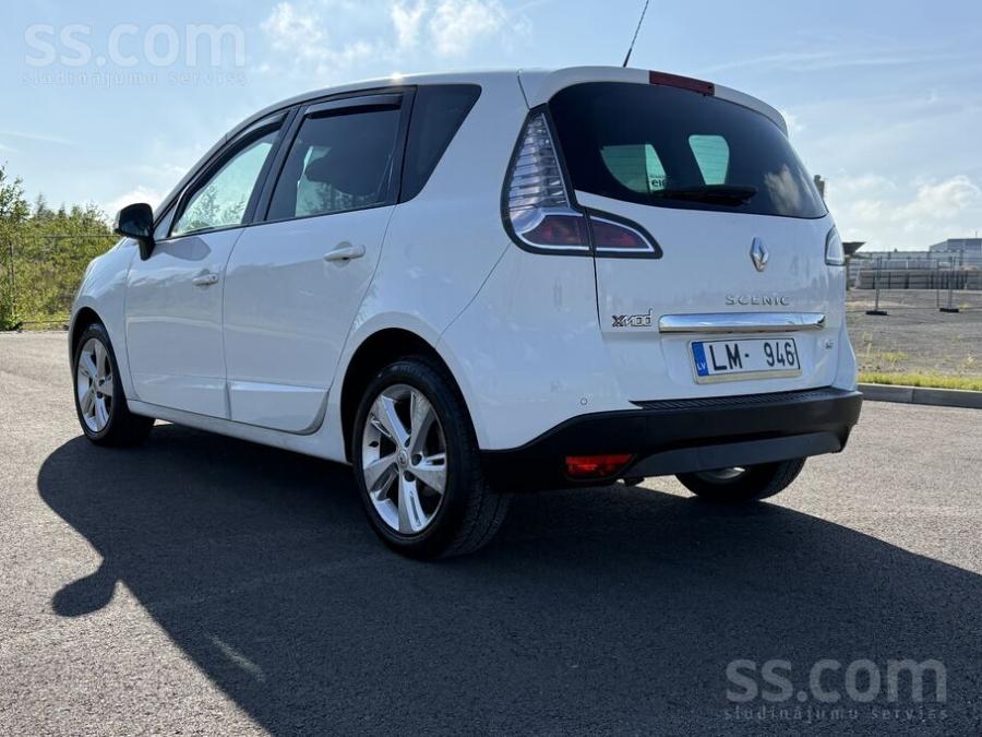 Balts Renault Scenic 2014 Liepāja, ar dzinēja tilpumu 1.50 L un nobraukumu 259 tūkst. km par 4900 €, foto 3 vietnē AUTOMOTO.COM.LV