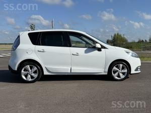 Balts Renault Scenic 2014 Liepāja, ar dzinēja tilpumu 1.50 L un nobraukumu 259 tūkst. km par 4900 €, foto 7 vietnē AUTOMOTO.COM.LV