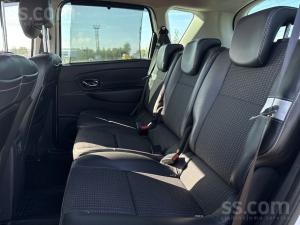 Balts Renault Scenic 2014 Liepāja, ar dzinēja tilpumu 1.50 L un nobraukumu 259 tūkst. km par 4900 €, foto 11 vietnē AUTOMOTO.COM.LV