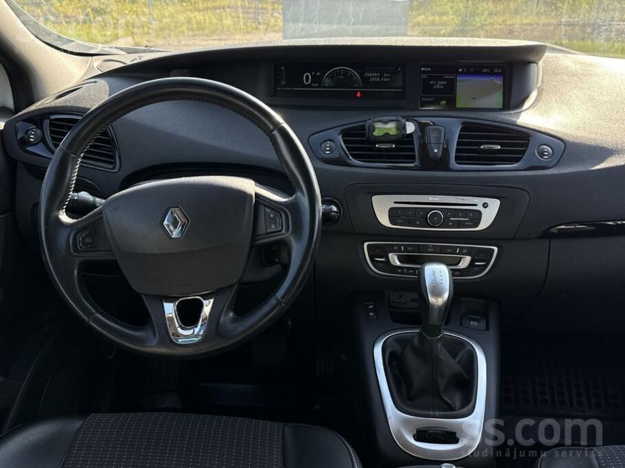 Balts Renault Scenic 2014 Liepāja, ar dzinēja tilpumu 1.50 L un nobraukumu 259 tūkst. km par 4900 €, foto 16 vietnē AUTOMOTO.COM.LV