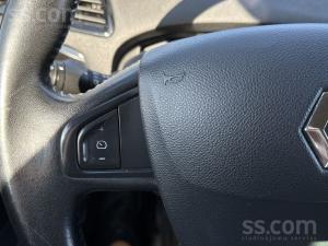 Balts Renault Scenic 2014 Liepāja, ar dzinēja tilpumu 1.50 L un nobraukumu 259 tūkst. km par 4900 €, foto 19 vietnē AUTOMOTO.COM.LV