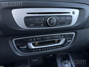 Balts Renault Scenic 2014 Liepāja, ar dzinēja tilpumu 1.50 L un nobraukumu 259 tūkst. km par 4900 €, foto 23 vietnē AUTOMOTO.COM.LV