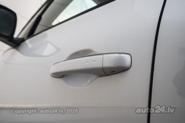 Balts Renault Scenic 2017 Tallina, ar dzinēja tilpumu 1.50 L un nobraukumu 171 tūkst. km par 10999 €, foto 9 vietnē AUTOMOTO.COM.LV