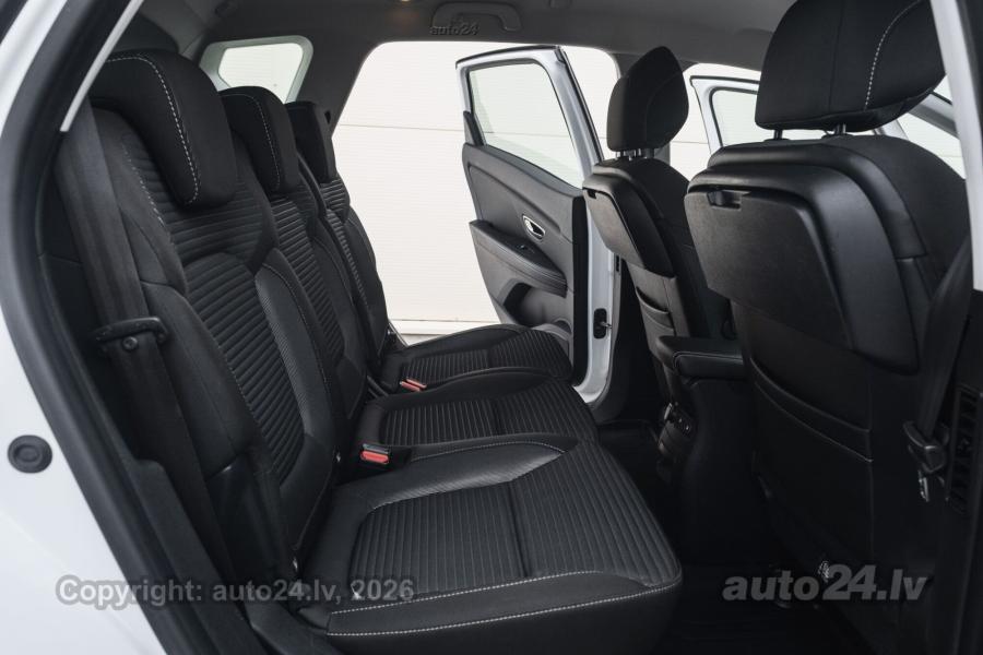 Balts Renault Scenic 2017 Tallina, ar dzinēja tilpumu 1.50 L un nobraukumu 171 tūkst. km par 10999 €, foto 13 vietnē AUTOMOTO.COM.LV