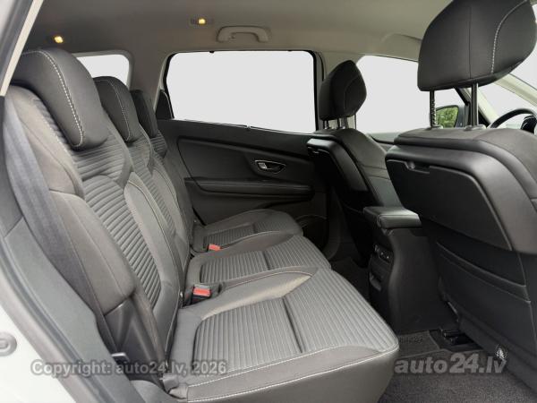 Balts Renault Scenic 2019 Pērnava, ar dzinēja tilpumu 1.30 L un nobraukumu 158 tūkst. km par 10900 €, foto 6 vietnē AUTOMOTO.COM.LV