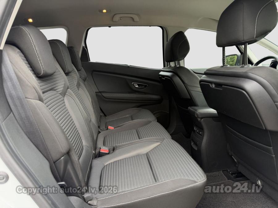 Balts Renault Scenic 2019 Pērnava, ar dzinēja tilpumu 1.30 L un nobraukumu 158 tūkst. km par 10900 €, foto 7 vietnē AUTOMOTO.COM.LV