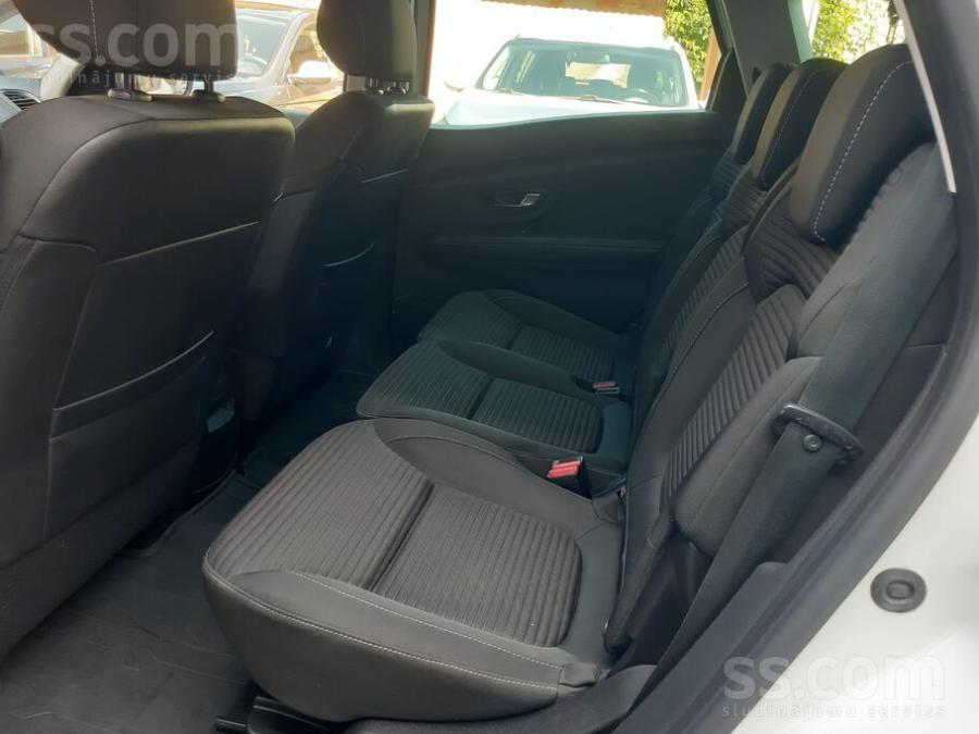 Balts Renault Scenic 2021 Daugavpils, ar dzinēja tilpumu 1.70 L un nobraukumu 0 tūkst. km par 7700 €, foto 22 vietnē AUTOMOTO.COM.LV