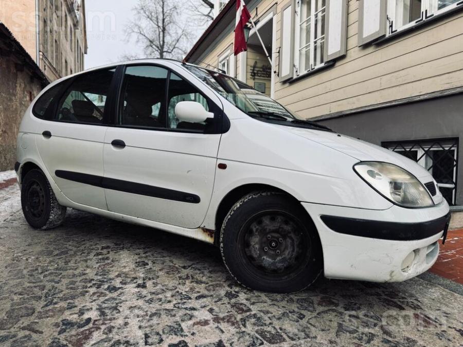 White Renault Scenic 2003 in Cesis, with an engine capacity of 1.90 L and mileage of 0 thousand km for 1150 €, photo 2 on AUTOMOTO.COM.LV