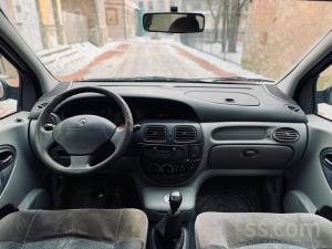 White Renault Scenic 2003 in Cesis, with an engine capacity of 1.90 L and mileage of 0 thousand km for 1150 €, photo 11 on AUTOMOTO.COM.LV