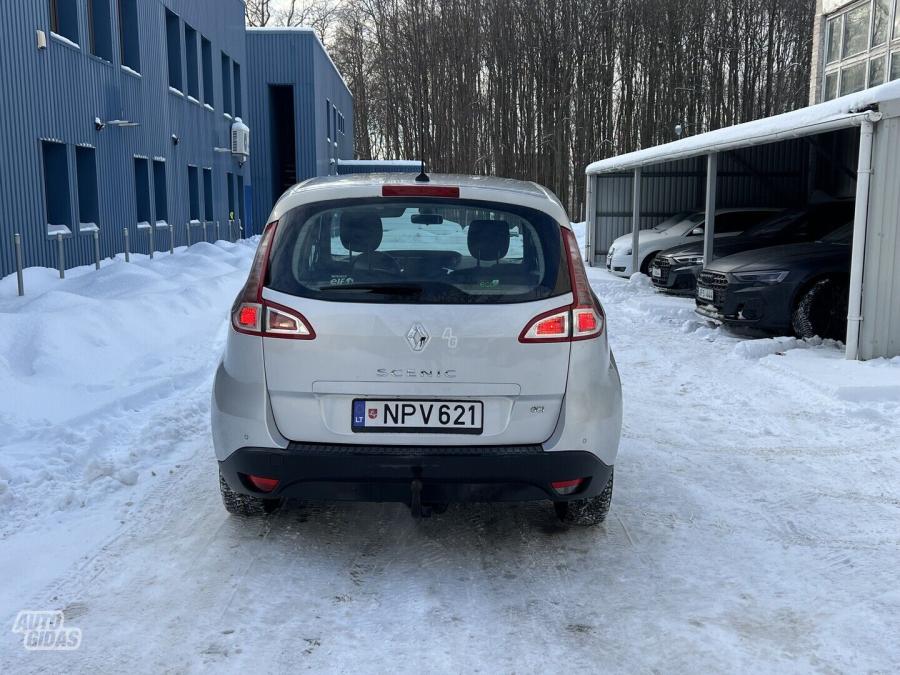 Balts Renault Scenic 2010 Klaipėda, ar dzinēja tilpumu 1.50 L un nobraukumu 227 tūkst. km par 2400 €, foto 3 vietnē AUTOMOTO.COM.LV