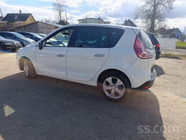 White Renault Scenic 2010 in Rezekne, with an engine capacity of 1.90 L and mileage of 266 thousand km for 3550 €, photo 6 on AUTOMOTO.COM.LV