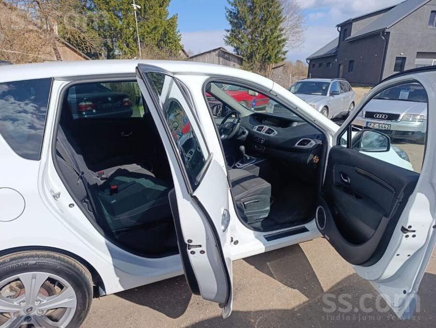 White Renault Scenic 2010 in Rezekne, with an engine capacity of 1.90 L and mileage of 266 thousand km for 3550 €, photo 13 on AUTOMOTO.COM.LV