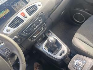 White Renault Scenic 2010 in Rezekne, with an engine capacity of 1.90 L and mileage of 266 thousand km for 3550 €, photo 17 on AUTOMOTO.COM.LV