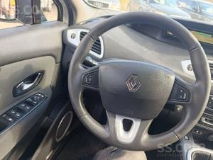 White Renault Scenic 2010 in Rezekne, with an engine capacity of 1.90 L and mileage of 266 thousand km for 3550 €, photo 18 on AUTOMOTO.COM.LV