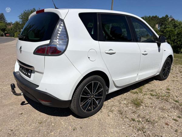 Balts Renault Scenic 2012 Jurbarkas, ar dzinēja tilpumu 2.00 L un nobraukumu 144 tūkst. km par 4500 €, foto 8 vietnē AUTOMOTO.COM.LV
