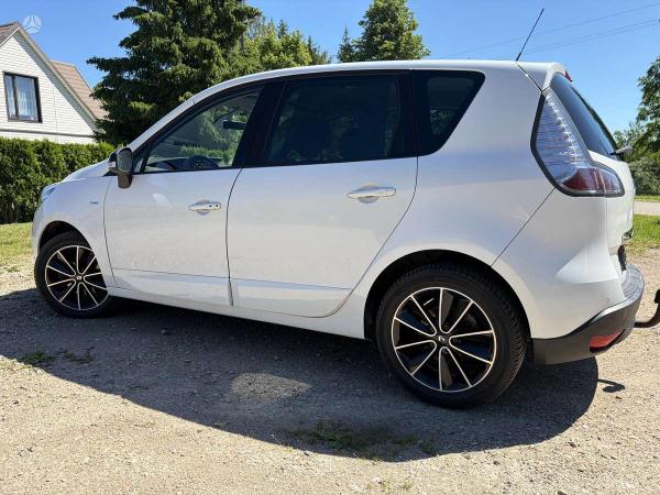 White Renault Scenic 2012 in Jurbarkas, with an engine capacity of 2.00 L and mileage of 144 thousand km for 4500 €, photo 5 on AUTOMOTO.COM.LV