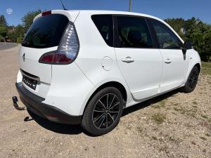 Balts Renault Scenic 2012 Jurbarkas, ar dzinēja tilpumu 2.00 L un nobraukumu 144 tūkst. km par 4500 €, foto 9 vietnē AUTOMOTO.COM.LV