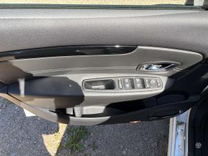 Balts Renault Scenic 2012 Jurbarkas, ar dzinēja tilpumu 2.00 L un nobraukumu 144 tūkst. km par 4500 €, foto 16 vietnē AUTOMOTO.COM.LV