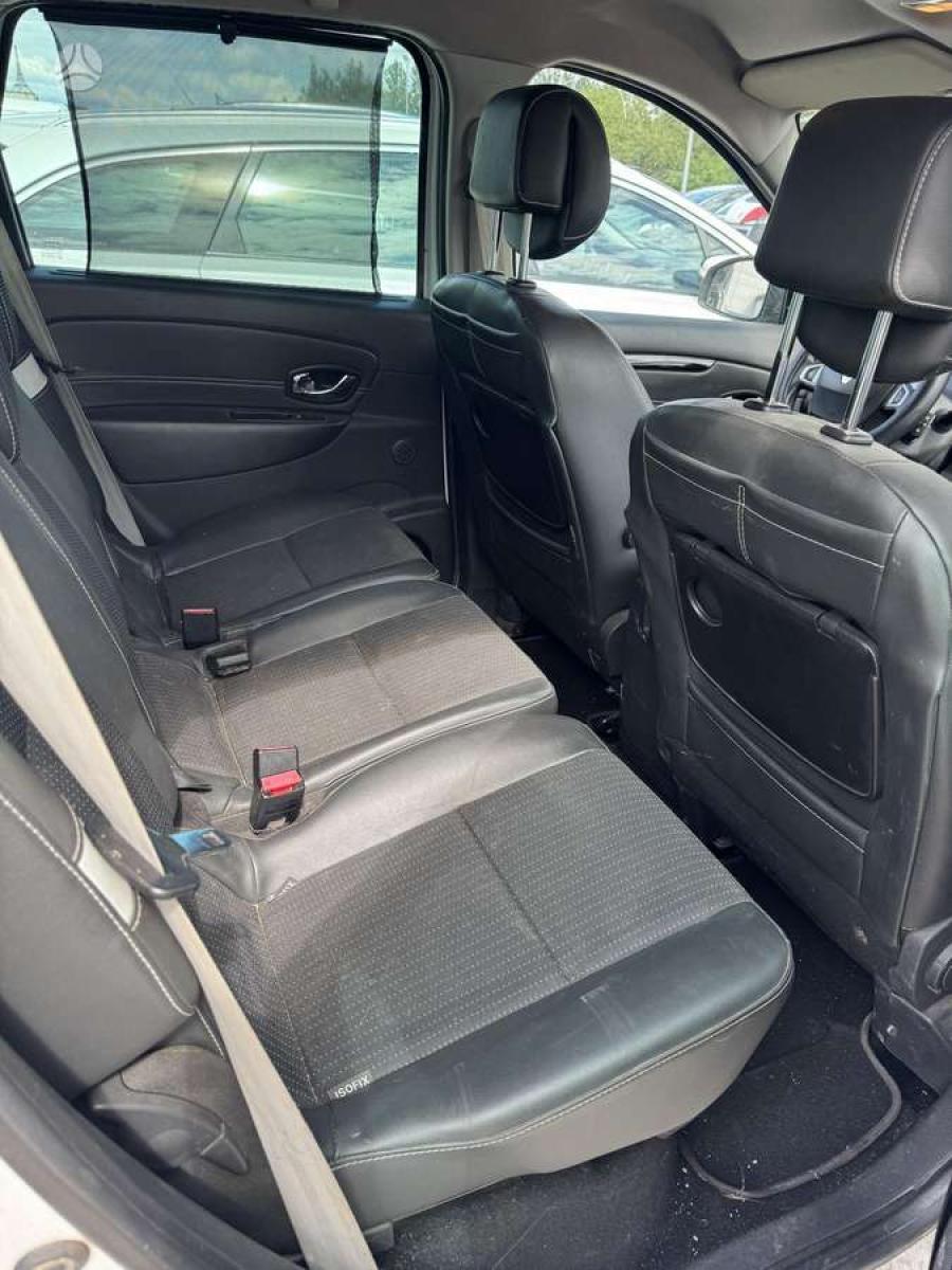 Balts Renault Scenic 2012 Tauragė, ar dzinēja tilpumu 1.46 L un nobraukumu 239 tūkst. km par 3650 €, foto 9 vietnē AUTOMOTO.COM.LV