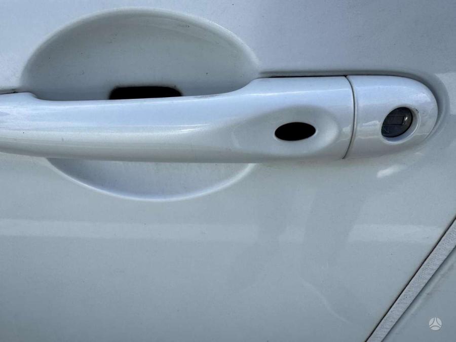 Balts Renault Scenic 2012 Tauragė, ar dzinēja tilpumu 1.46 L un nobraukumu 239 tūkst. km par 3650 €, foto 11 vietnē AUTOMOTO.COM.LV