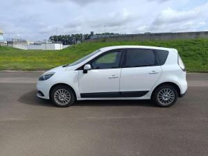 White Renault Scenic 2012 in Kaunas, with an engine capacity of 1.60 L and mileage of 225 thousand km for 4000 €, photo 4 on AUTOMOTO.COM.LV