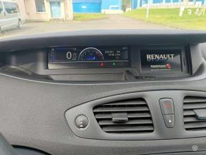 White Renault Scenic 2012 in Kaunas, with an engine capacity of 1.60 L and mileage of 225 thousand km for 4000 €, photo 11 on AUTOMOTO.COM.LV