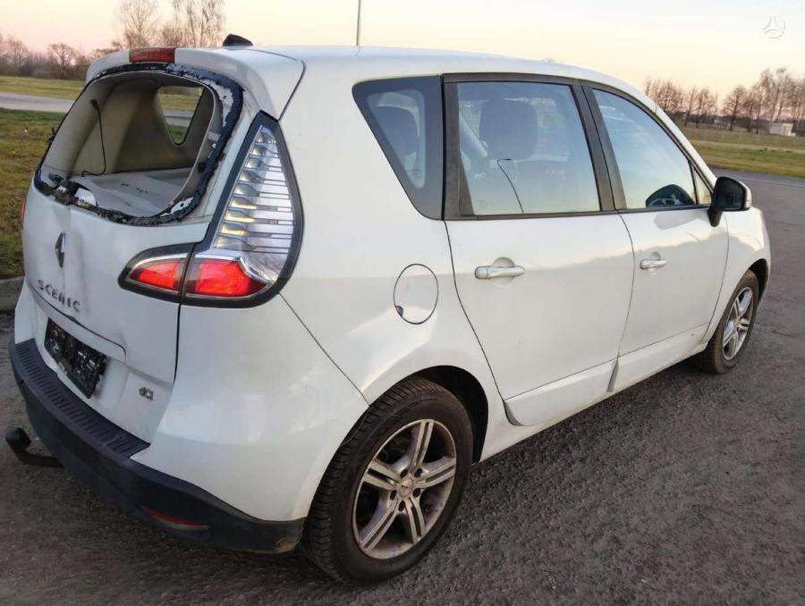 White Renault Scenic 2013 in Marijampole, with an engine capacity of 1.46 L and mileage of 250 thousand km for 2600 €, photo 4 on AUTOMOTO.COM.LV