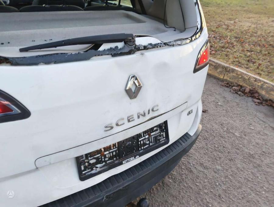White Renault Scenic 2013 in Marijampole, with an engine capacity of 1.46 L and mileage of 250 thousand km for 2600 €, photo 8 on AUTOMOTO.COM.LV