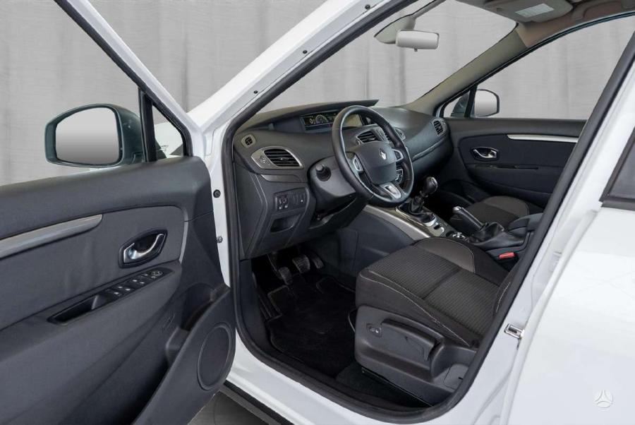 White Renault Scenic 2013 in Marijampole, with an engine capacity of 1.20 L and mileage of 178 thousand km for 4950 €, photo 20 on AUTOMOTO.COM.LV