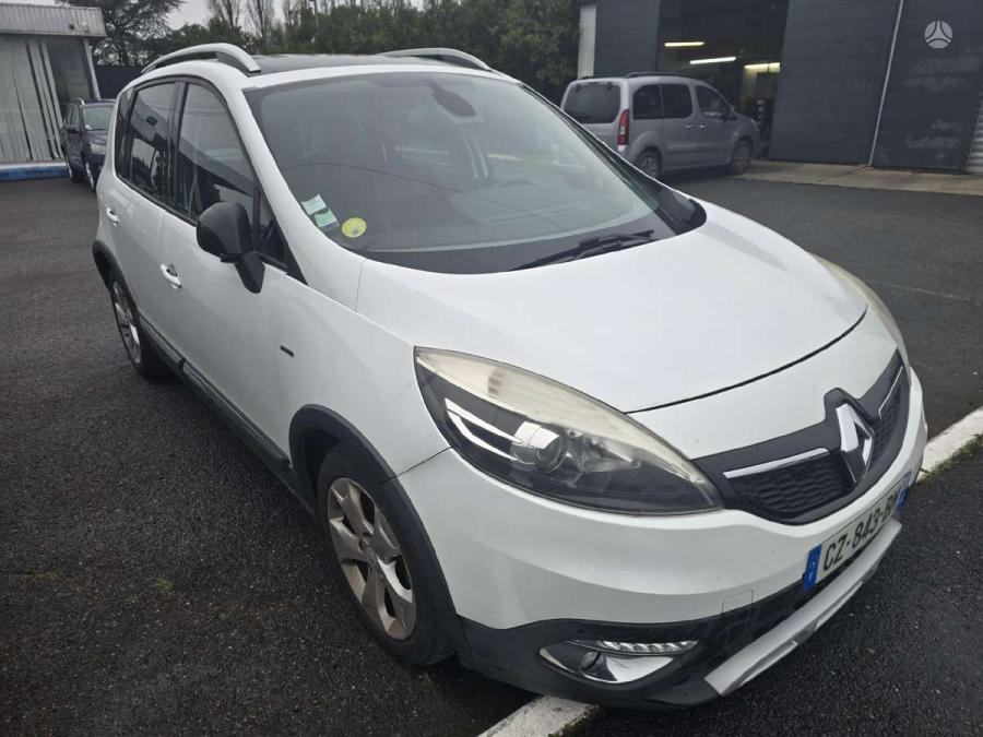 White Renault Scenic 2013 in Taurage, with an engine capacity of 1.50 L and mileage of 210 thousand km for 3500 €, photo 3 on AUTOMOTO.COM.LV