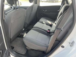 White Renault Scenic 2013 in Taurage, with an engine capacity of 1.50 L and mileage of 230 thousand km for 3200 €, photo 15 on AUTOMOTO.COM.LV