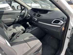 White Renault Scenic 2013 in Taurage, with an engine capacity of 1.50 L and mileage of 230 thousand km for 3200 €, photo 16 on AUTOMOTO.COM.LV