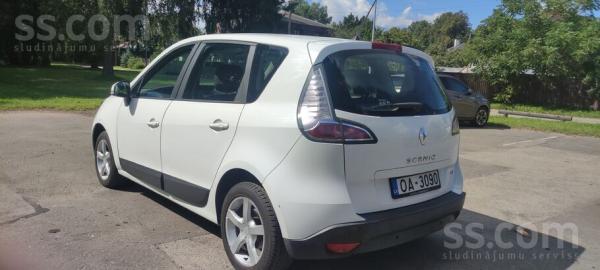 Balts Renault Scenic 2013 Rīga, ar dzinēja tilpumu 1.50 L un nobraukumu 0 tūkst. km par 2500 €, foto 5 vietnē AUTOMOTO.COM.LV