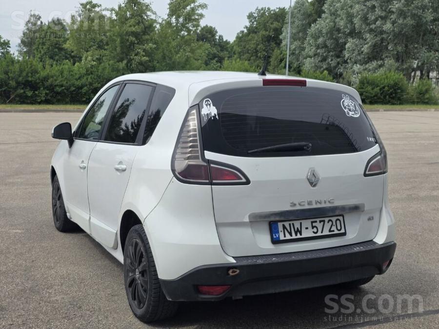Balts Renault Scenic 2014 Jelgava, ar dzinēja tilpumu 1.50 L un nobraukumu 501 tūkst. km par 500 €, foto 5 vietnē AUTOMOTO.COM.LV
