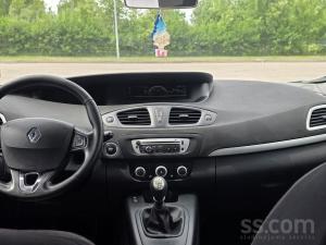 Balts Renault Scenic 2014 Jelgava, ar dzinēja tilpumu 1.50 L un nobraukumu 501 tūkst. km par 500 €, foto 7 vietnē AUTOMOTO.COM.LV