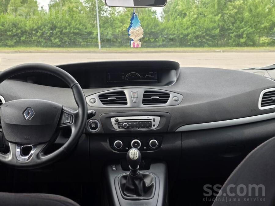 Balts Renault Scenic 2014 Jelgava, ar dzinēja tilpumu 1.50 L un nobraukumu 501 tūkst. km par 500 €, foto 7 vietnē AUTOMOTO.COM.LV