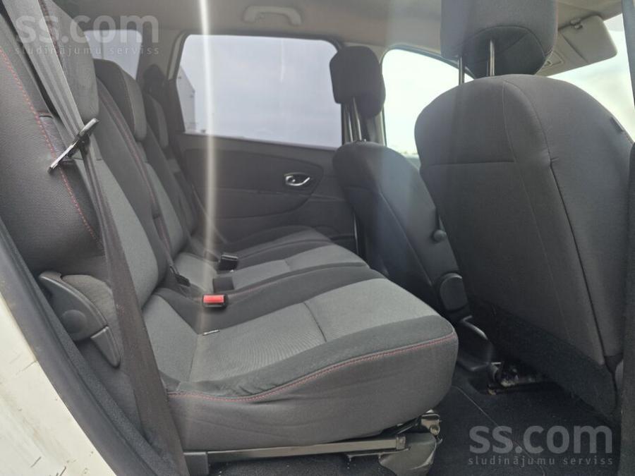 Balts Renault Scenic 2014 Jelgava, ar dzinēja tilpumu 1.50 L un nobraukumu 501 tūkst. km par 500 €, foto 12 vietnē AUTOMOTO.COM.LV